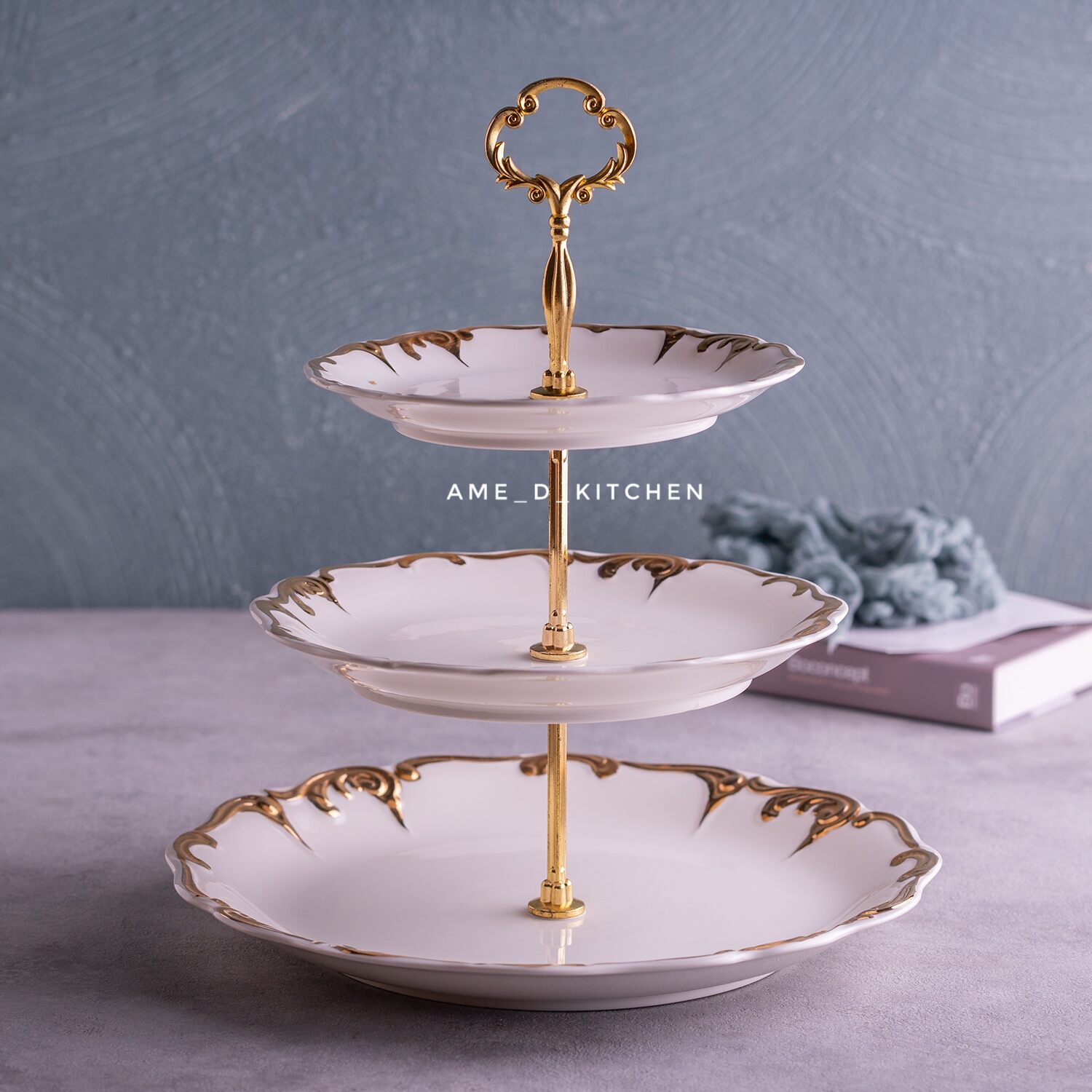 Piring kue / tier cake susun 3 capodimonte "white gold series" | Lazada ...
