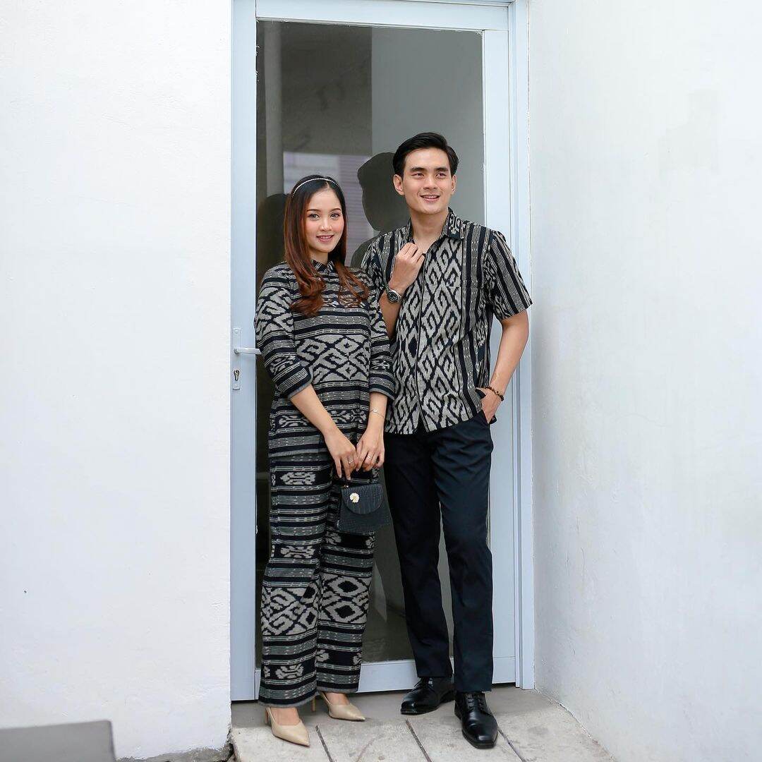 couple tenun terbaru || sarimbit tenun kekinian || baju tenun ntt ...