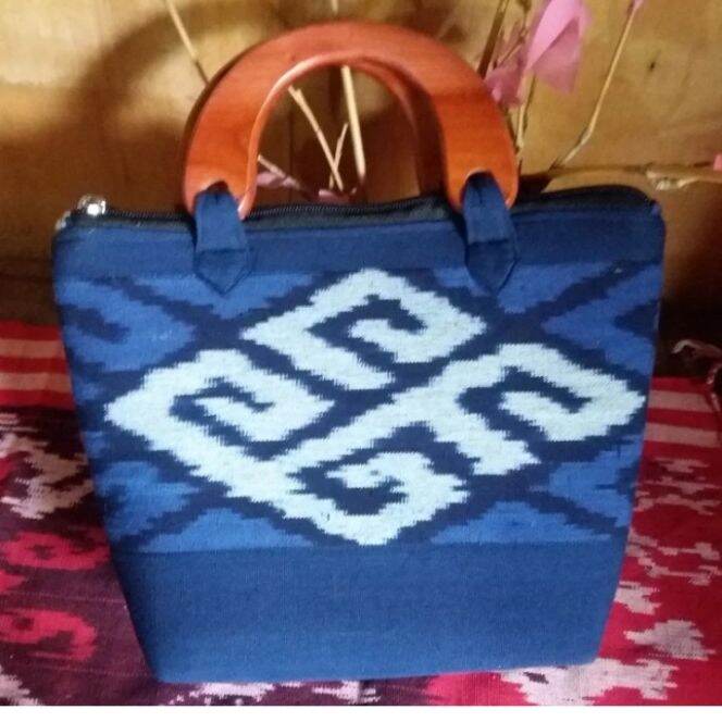 tas tenun etnik toraja navy handle kayu | Lazada Indonesia
