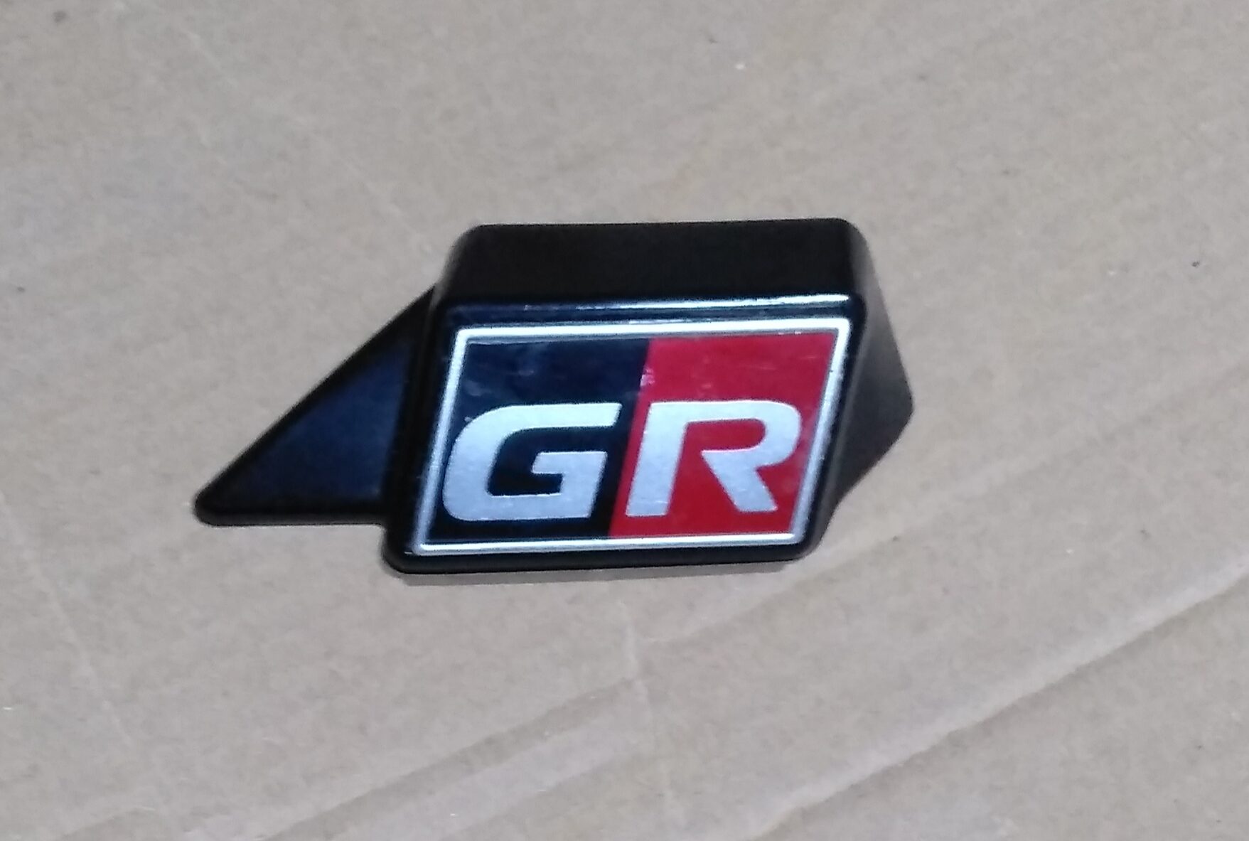 emblem GR grill Fortuner 2022 | Lazada Indonesia