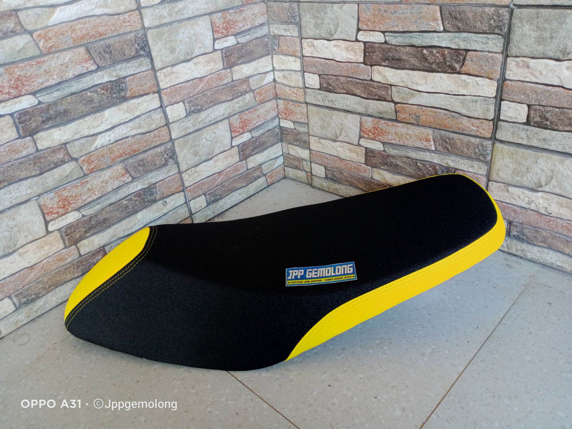 Jok Revo Fit Injeksi / lama Revo lama Roadrace lis warna - Jok Roadrace ...