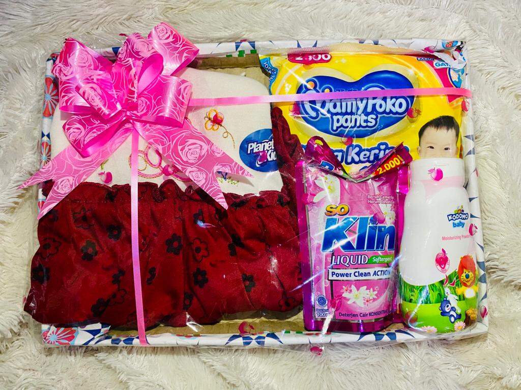 paket bayi parcel bayi hempers bayi perempuan | Lazada Indonesia