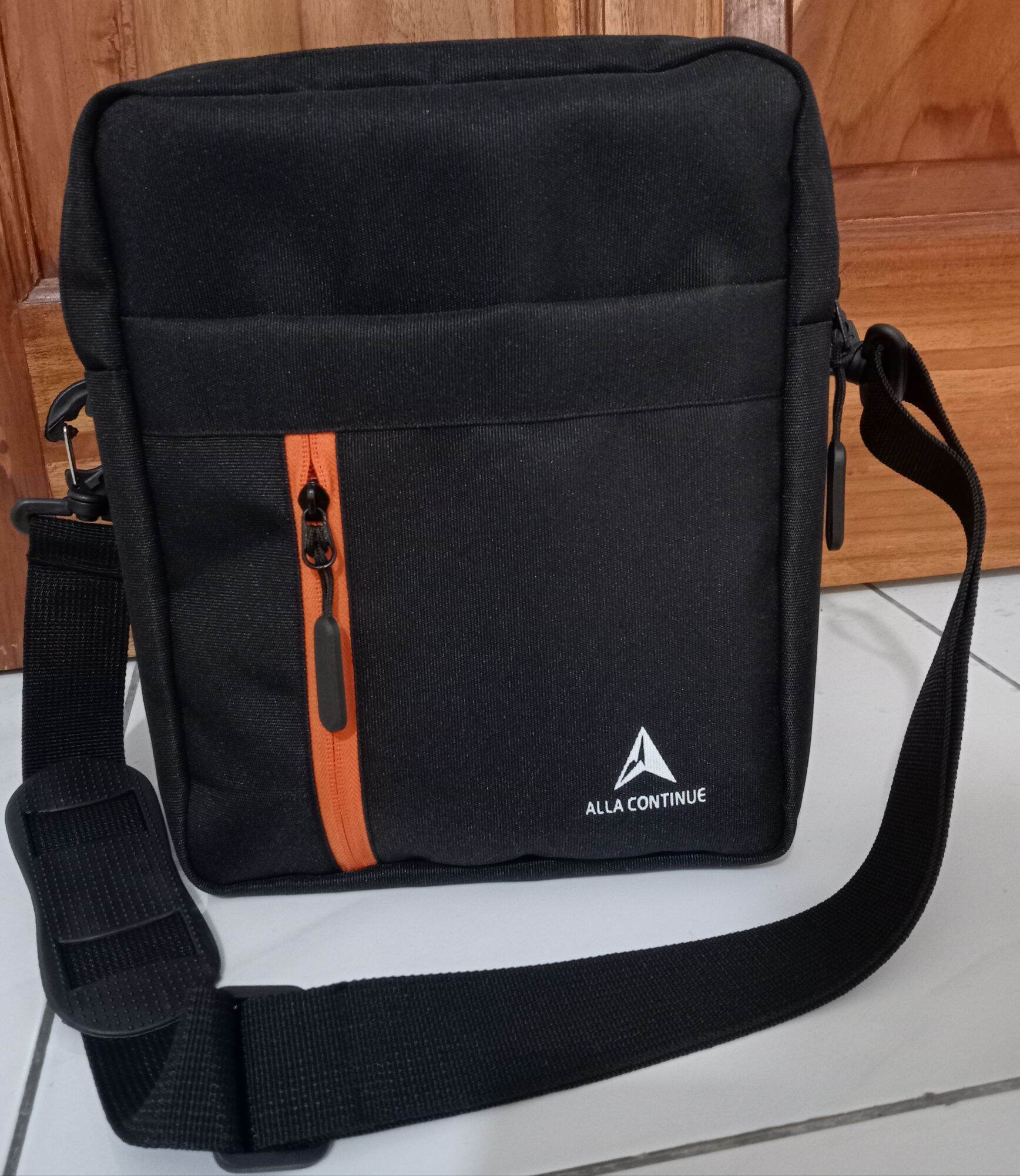 TAS UNIQLO TAS SELEMPANG PRIA TAS HANGOUT TAS 2024 | Lazada Indonesia