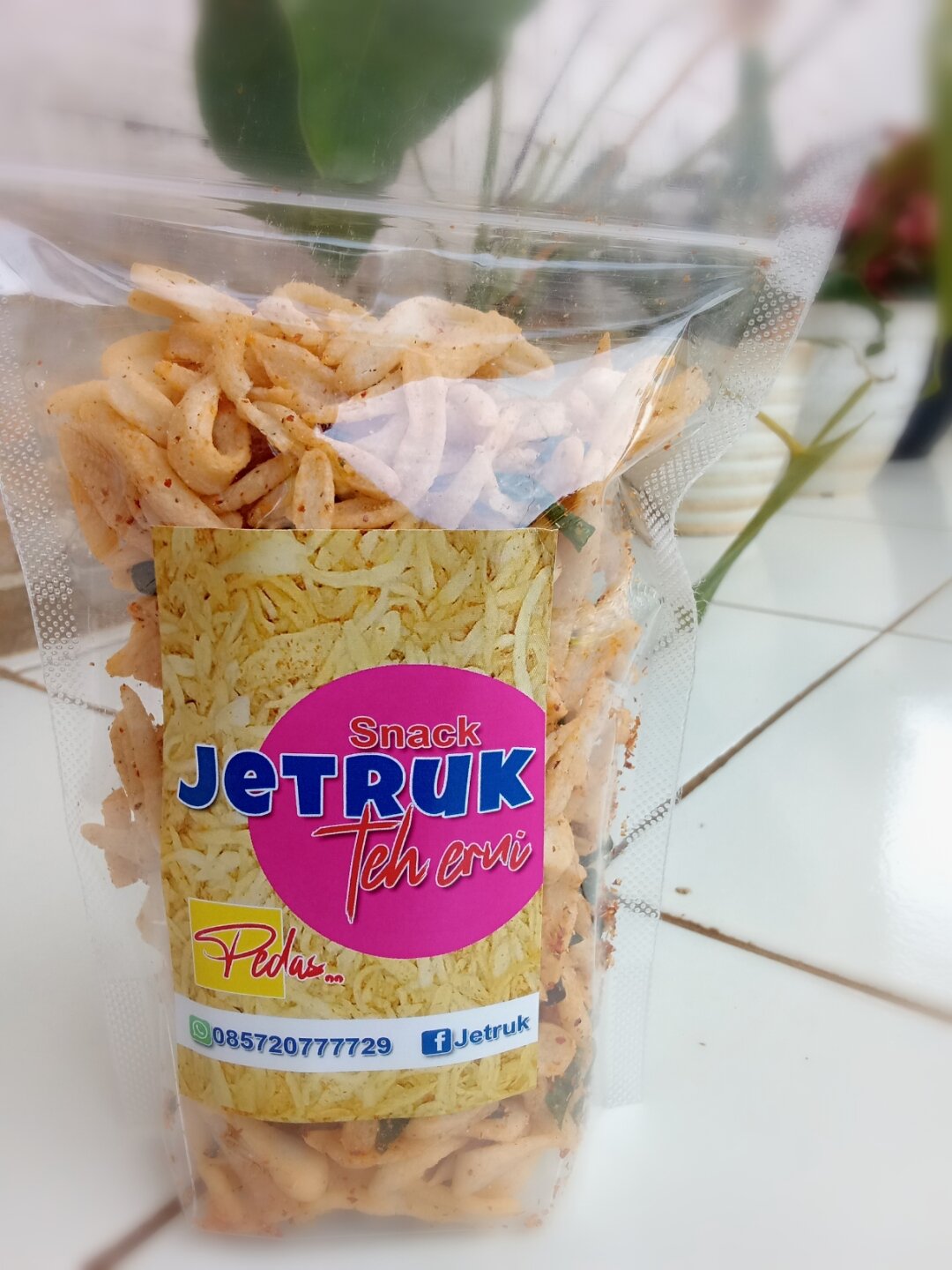 snack dorokdok Jetruk teh erni pedas gurih dan renyah 200 g | Lazada ...