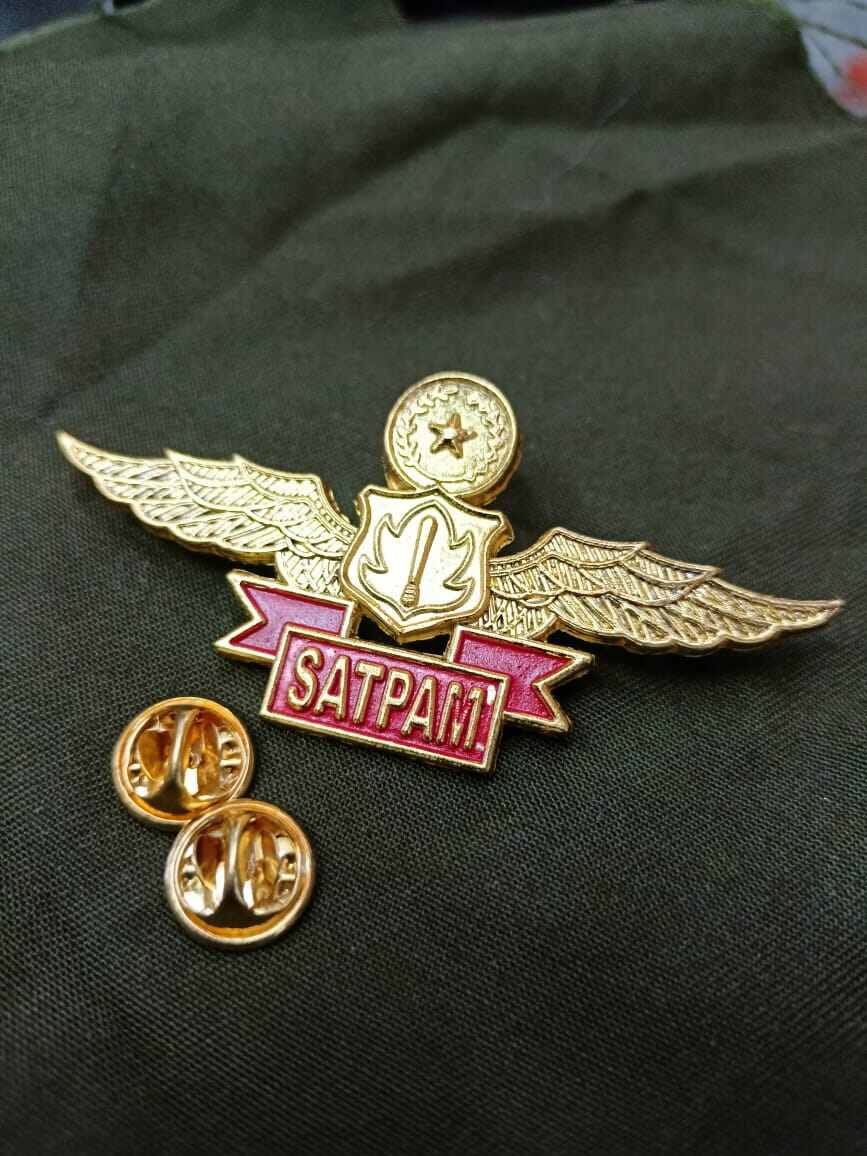 pin wing satpam | Lazada Indonesia
