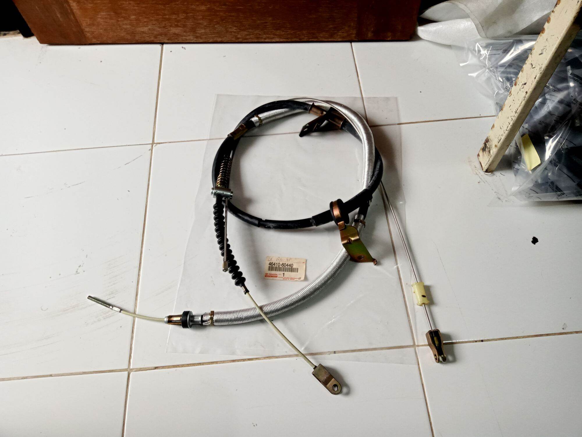 kabel rem tangan toyota landcruiser original 46410-60440 | Lazada Indonesia