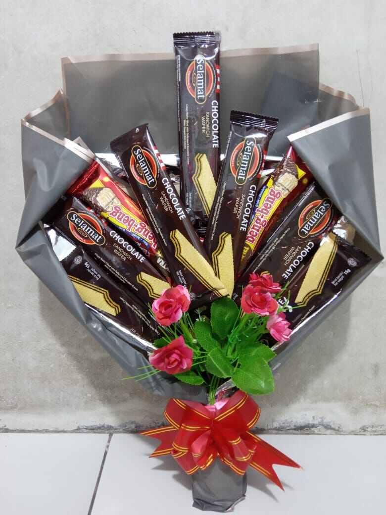 Buket Ucapan : Bunga Hias + Snack | Lazada Indonesia