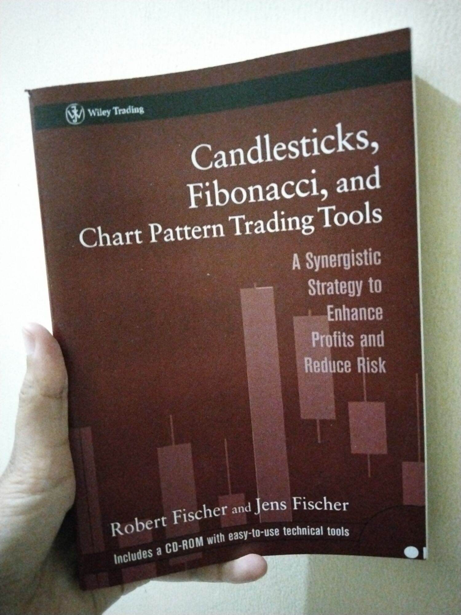 Buku Candlesticks Fibonacci And Chart Patern Trading Tools (English ...