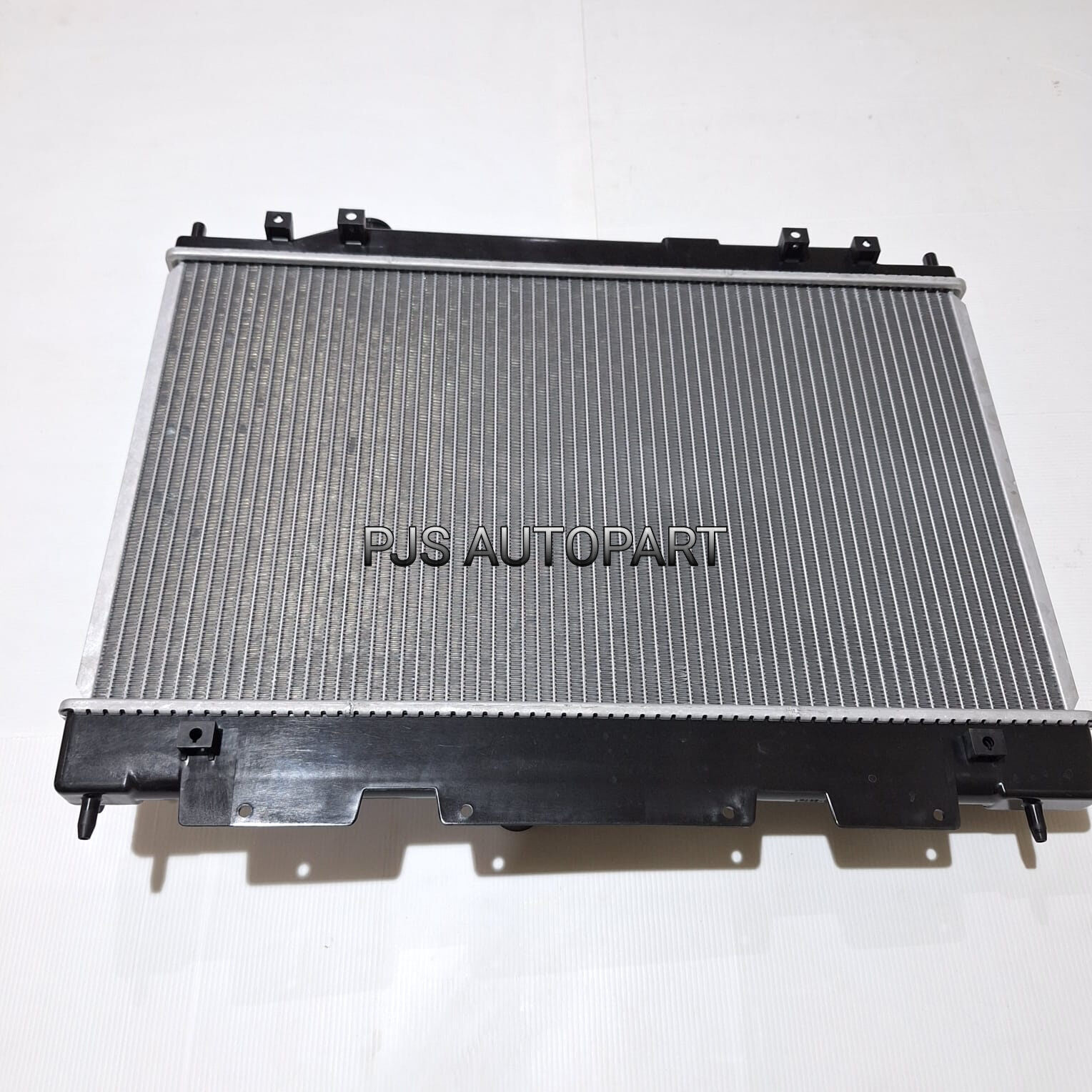 RADIATOR ASSY MITSUBISHI XPANDER MATIC 1350A984 ORIGINAL | Lazada Indonesia