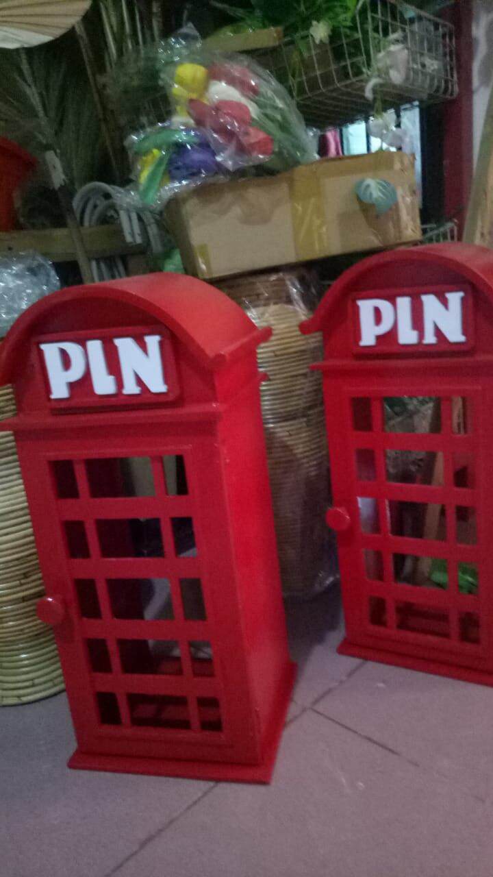 London Telephone Booth Centerpiece