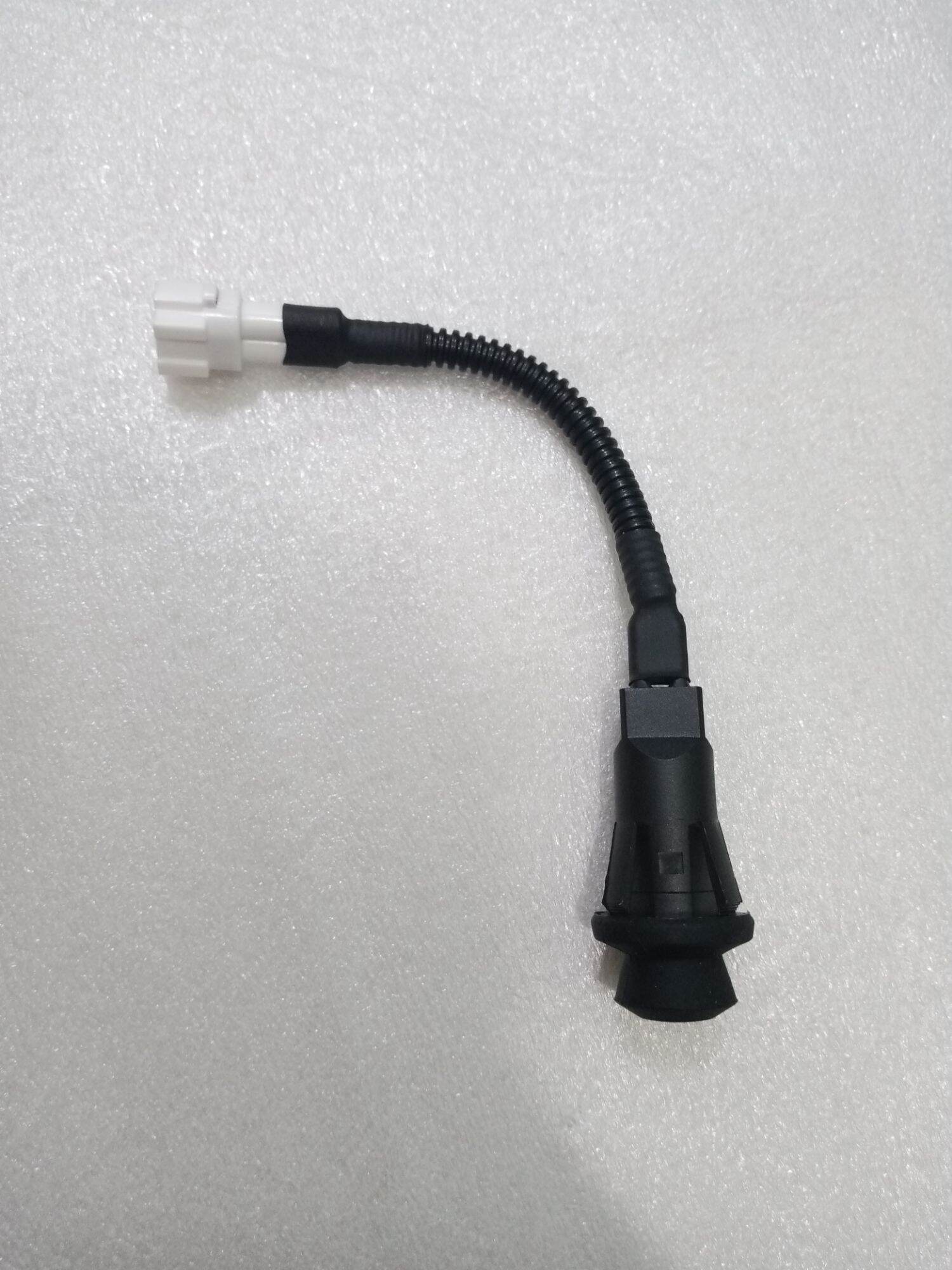 Switch kap mesin switch engine hood Innova reborn original | Lazada ...