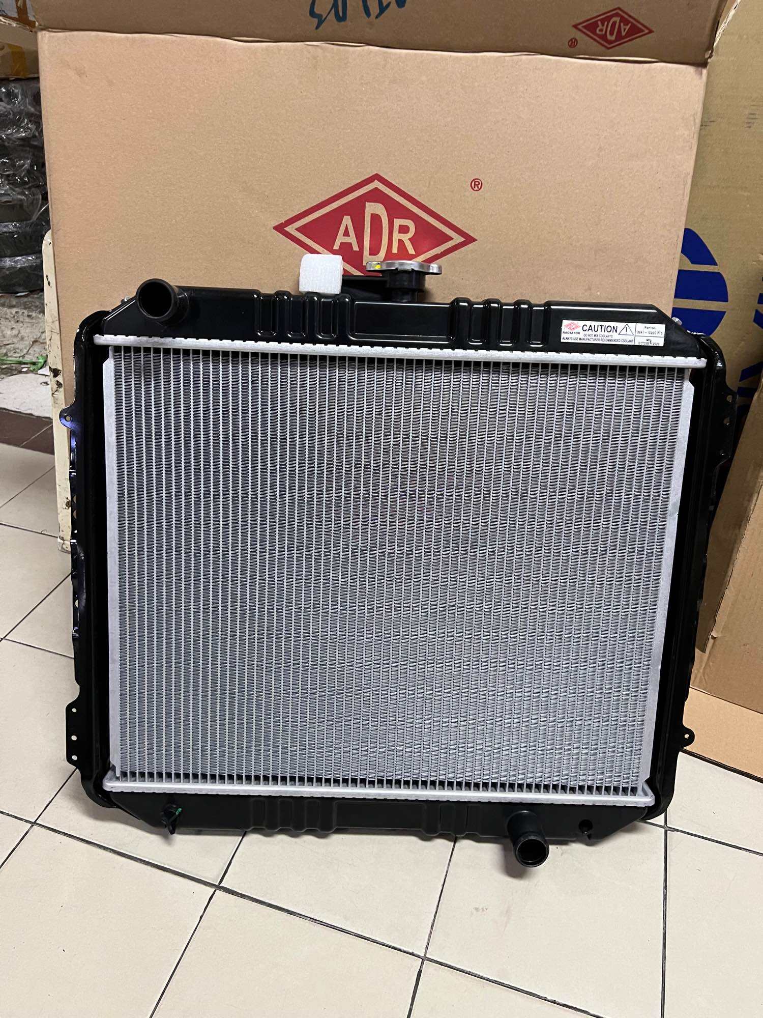 Radiator Isuzu Panther Lama Kotak 2.3 2.5 Dan Pick Up ADR | Lazada ...