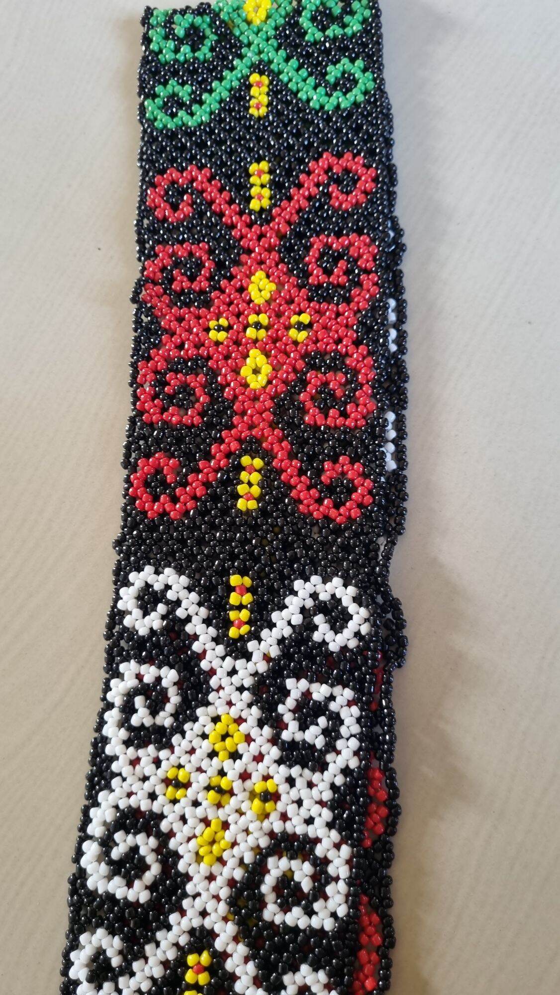 syal Manik syal etnik dayak kalimantan selendang manik suku dayak ...