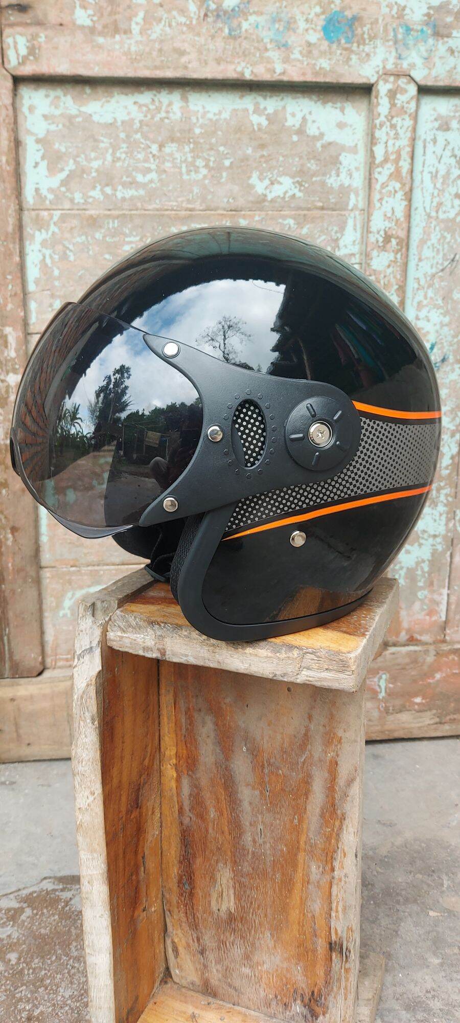 Helm Scoopy hitam smoke | Lazada Indonesia