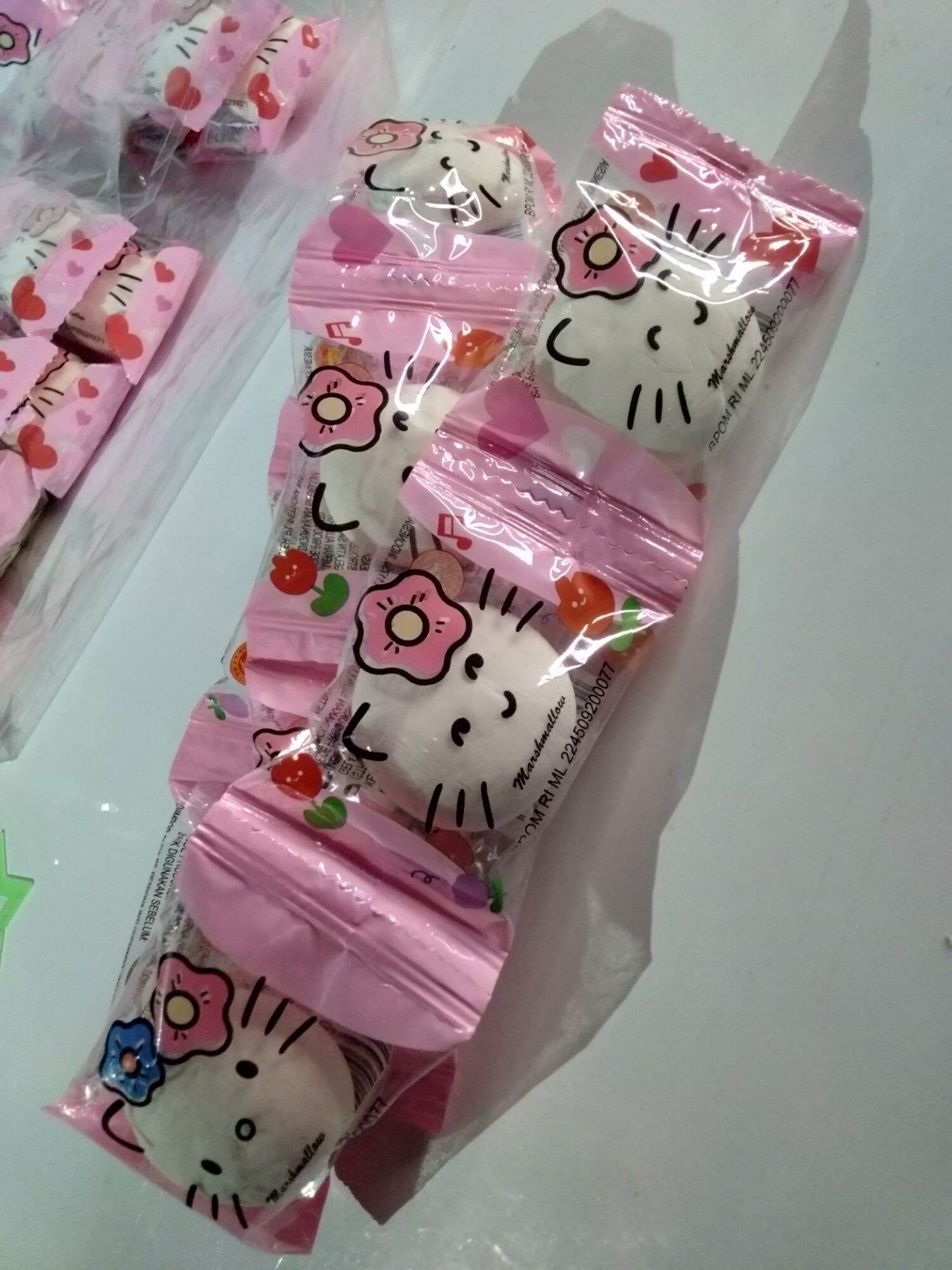 Marshmallow Hello Kitty. | Marshmallow Hello Kitty jajanan anak-anak ...
