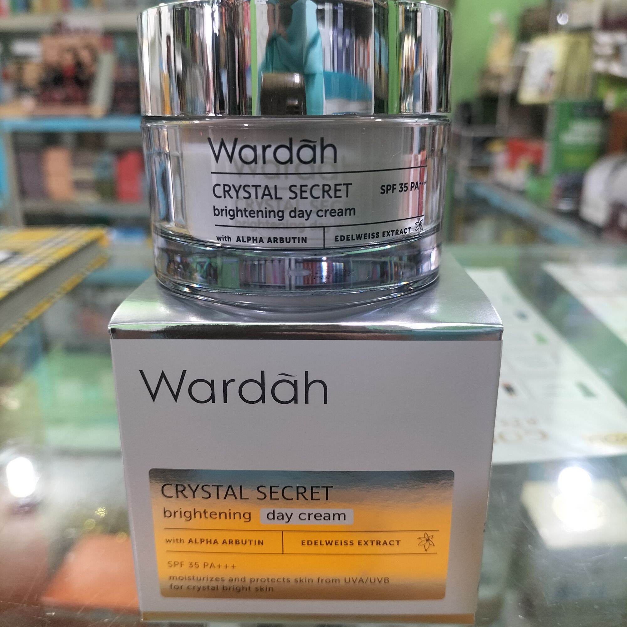 Wardah Crystal Secret Brightening Day Cream | Lazada Indonesia