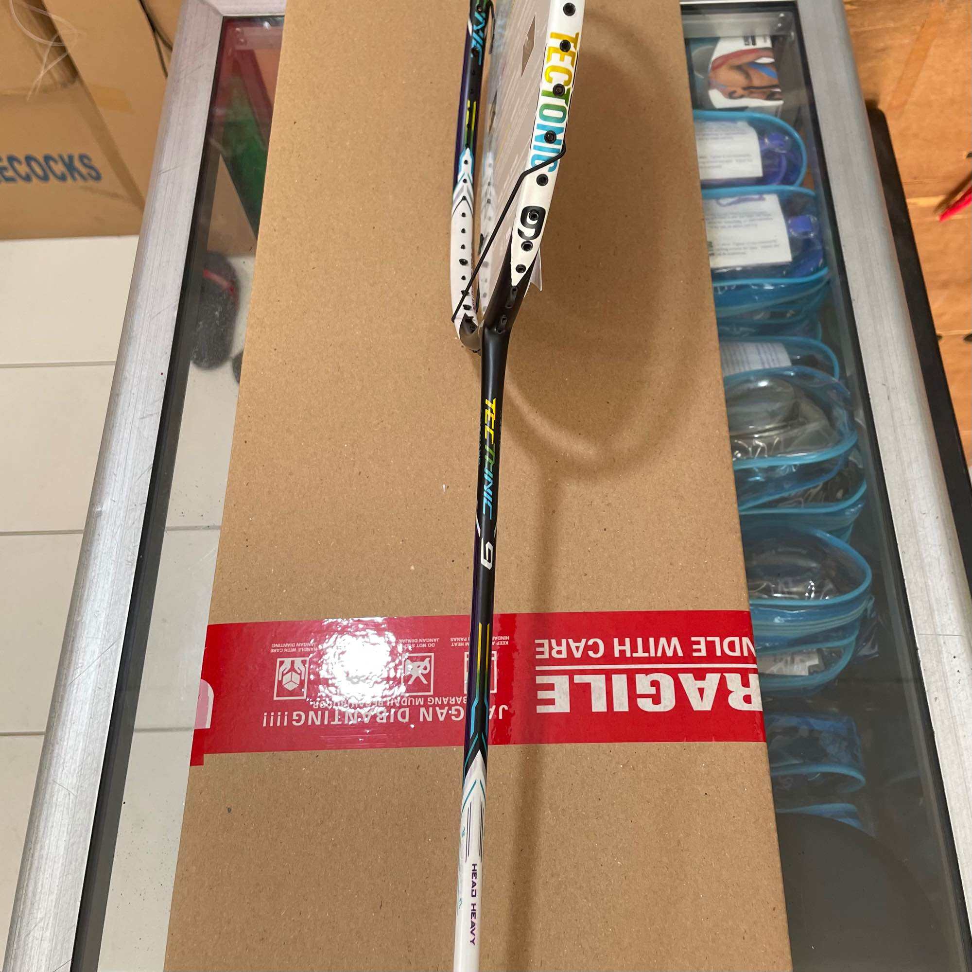 RAKET BADMINTON LINING TECTONIC 9 32 LBS | Lazada Indonesia