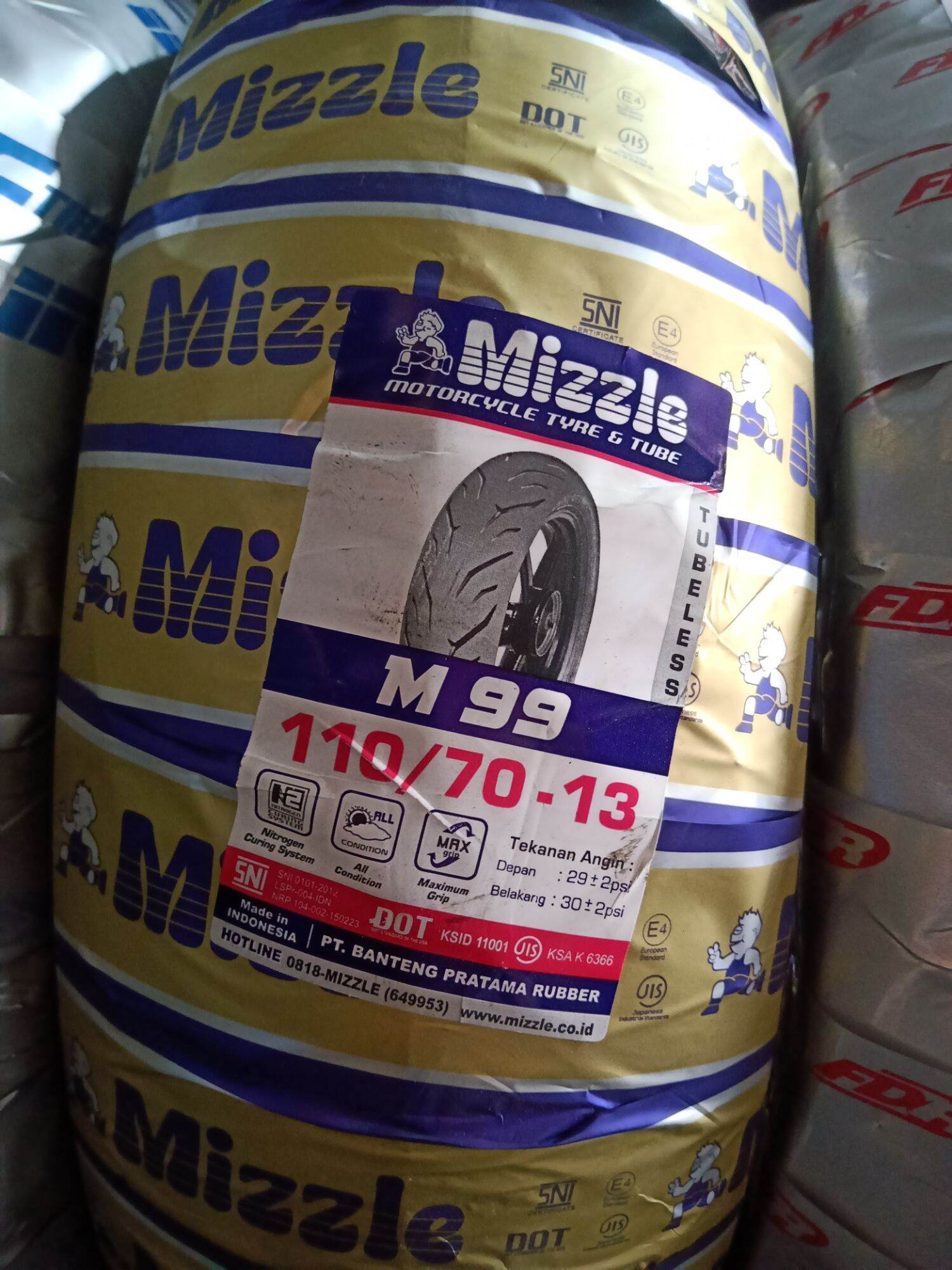 110/70-13 M 99 Tubeless, Ban Ring 13 Untuk NMax Merk Mizzle | Lazada ...