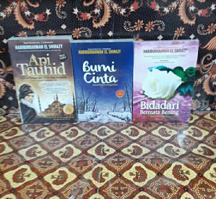 Novel Best Seller Paket 3 Api Tauhid / Bumi Cinta / Bidadari Bermata ...