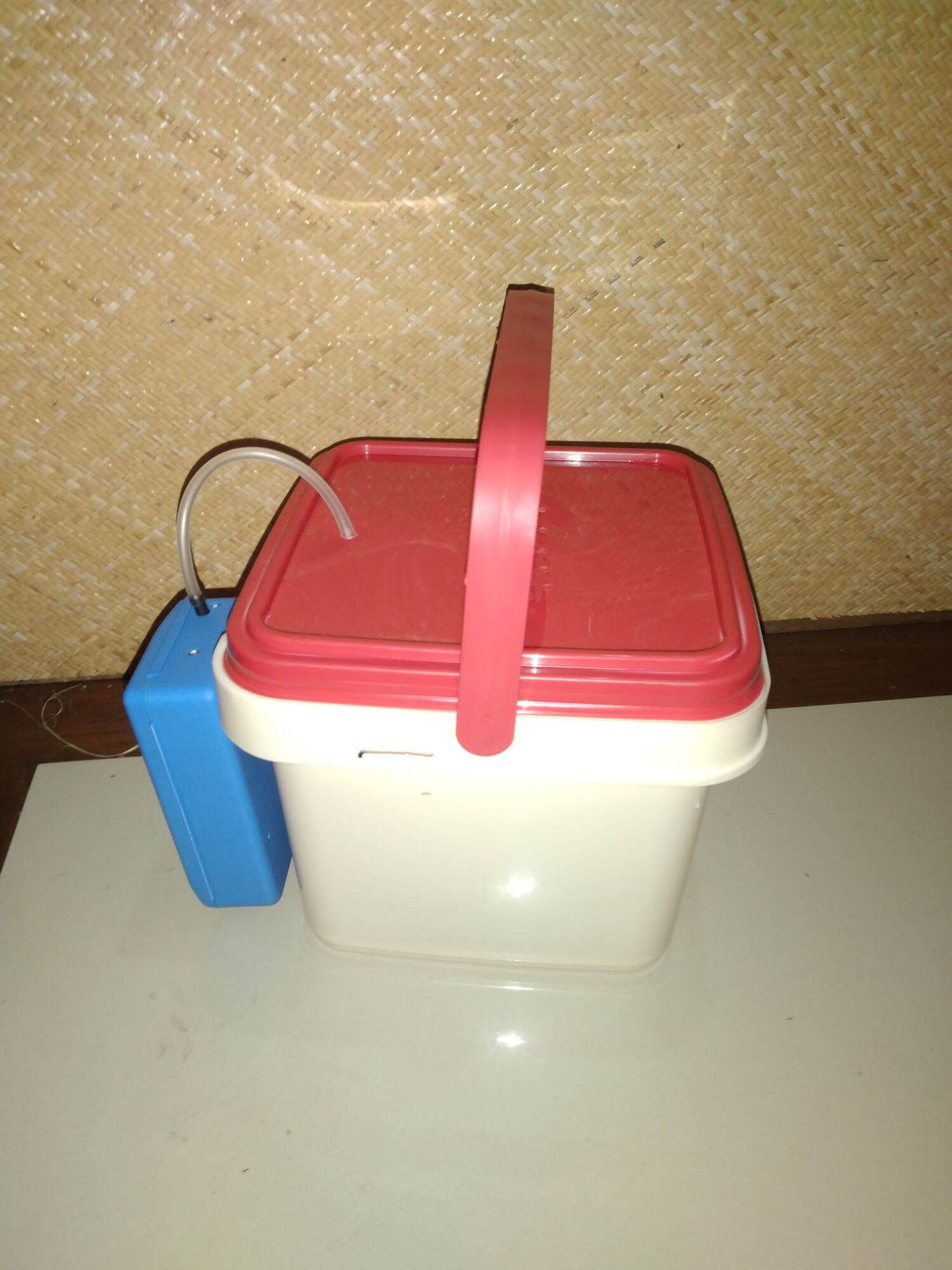 Box mini tempat umpan udang hidup +Aerator portable | Lazada Indonesia