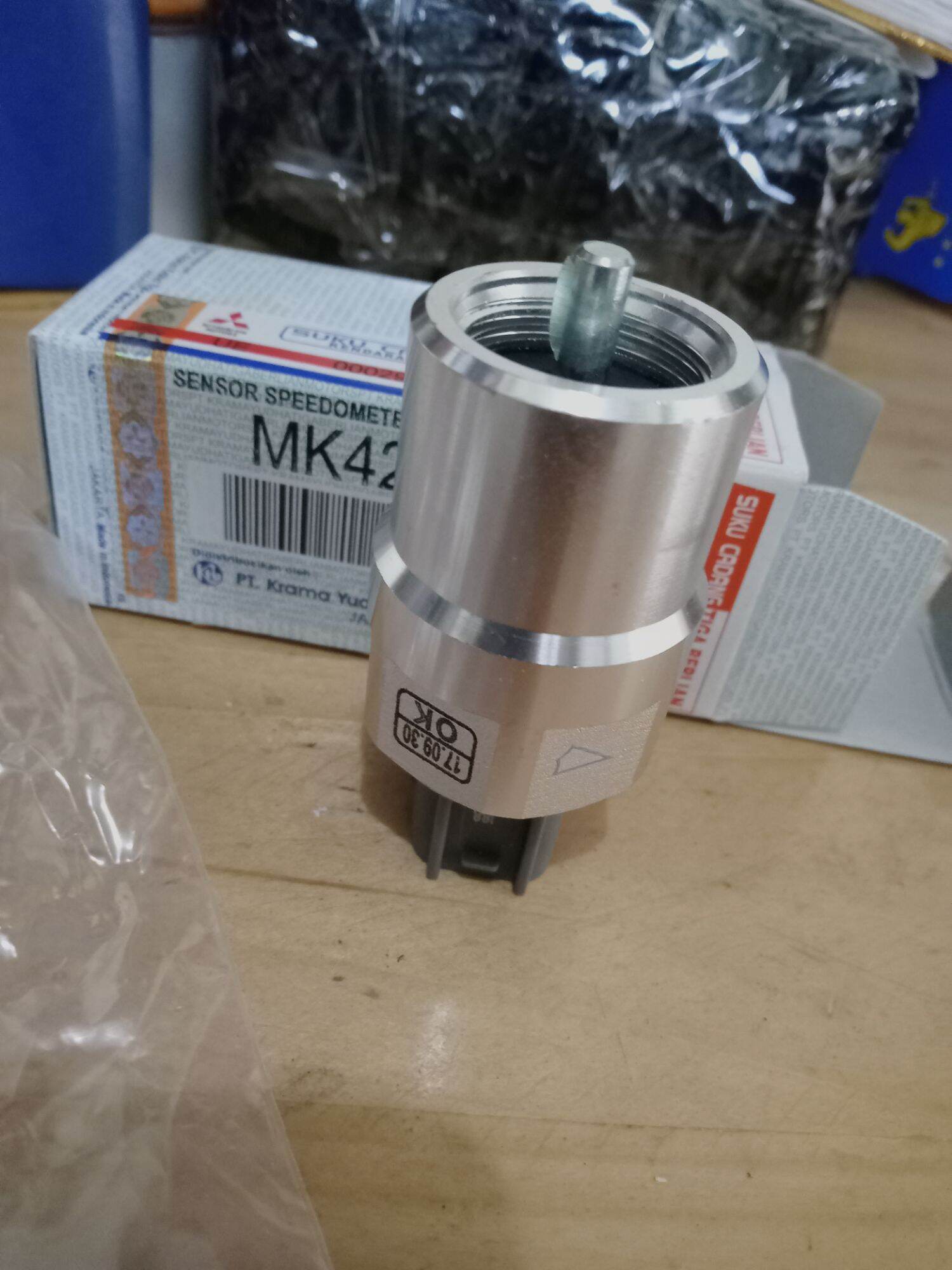 sensor speedometer kilometer Canter PS 125 turbo speed sensor Canter PS ...