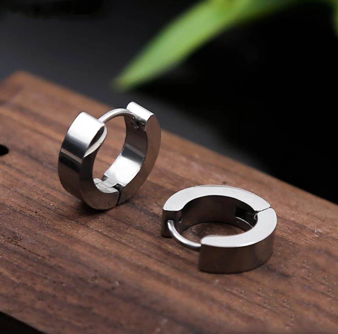 Anting titanium anting pria tindik hitam gold dan silver | Lazada Indonesia