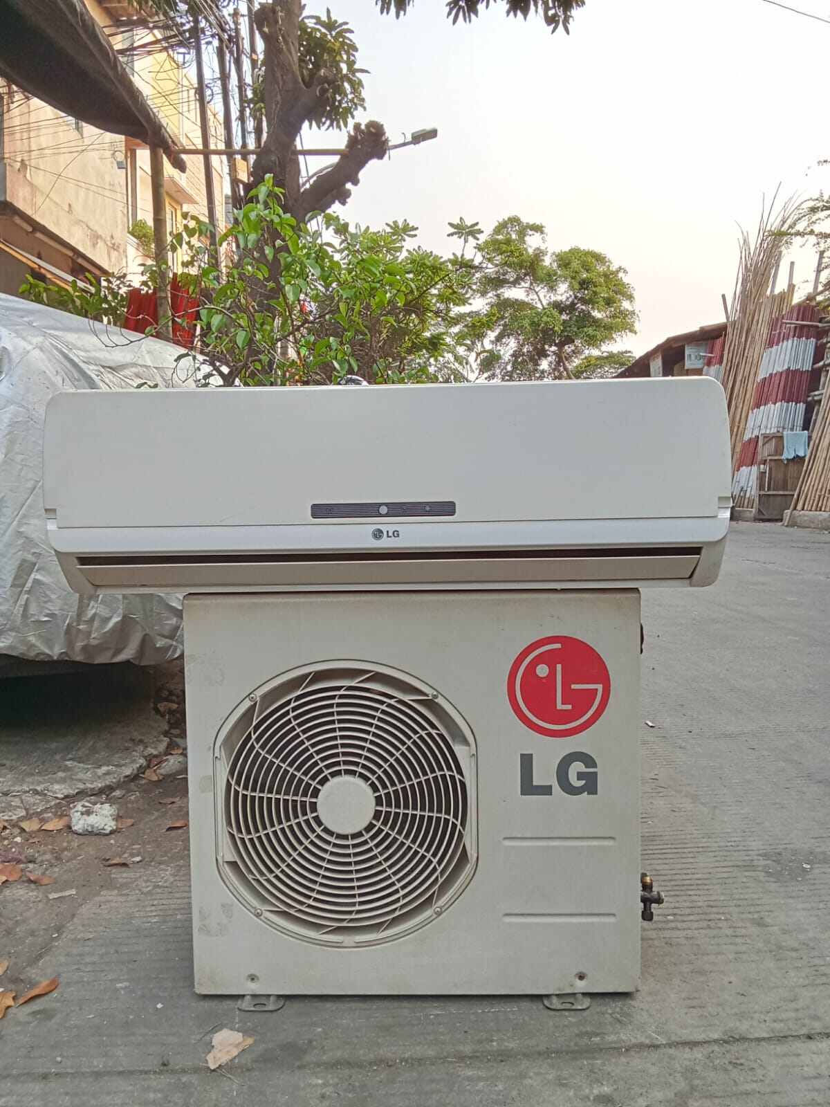 LG Split Unit 1hp Low Voltage Mirror Air Conditional [LAR]