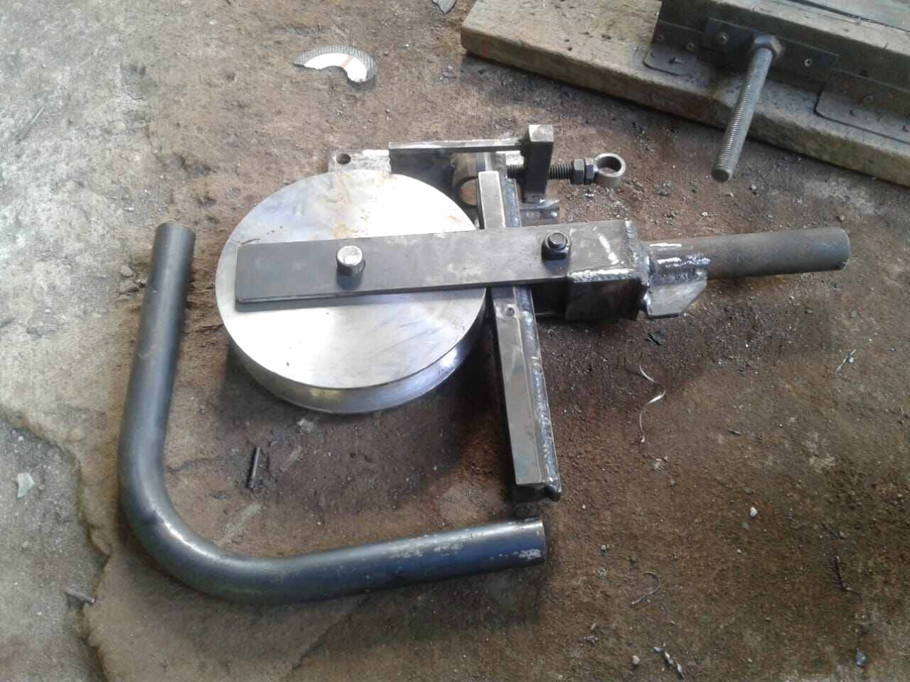 (COD) ROLL PIPA BESI 0,5 inc 19mm), BENDING BESI, PENEKUK PIPA BESI ...